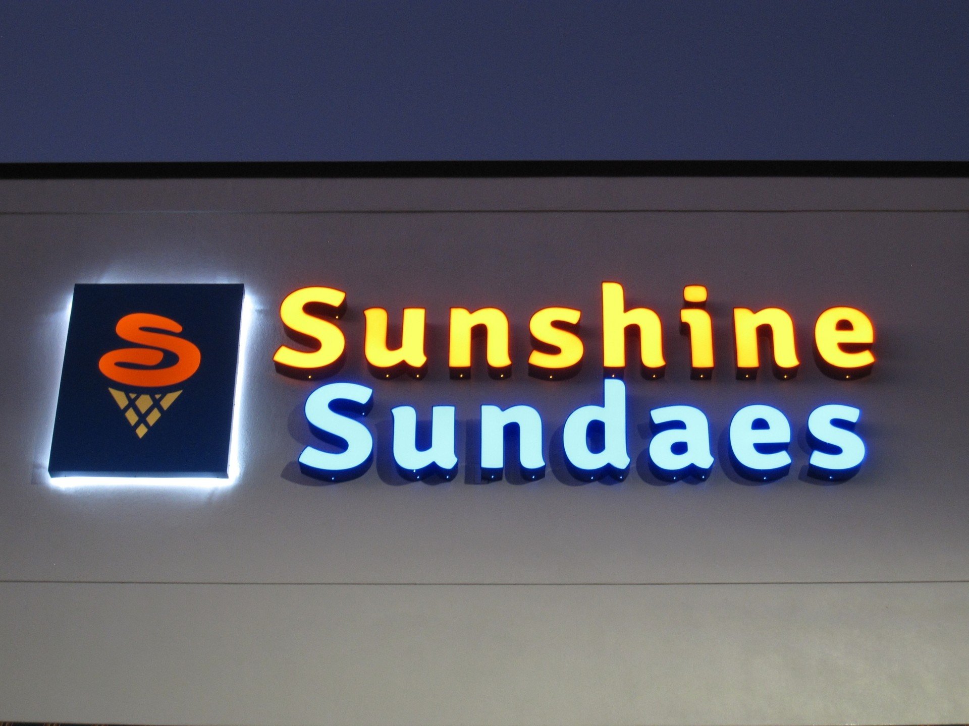 Illuminated Wall Signs | Lykins - Signtek