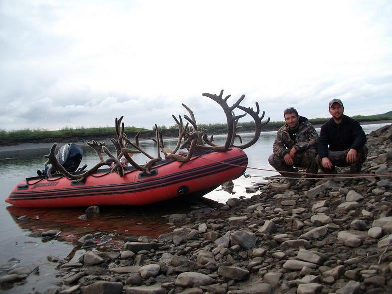 Alaska Caribou and Grizzly Bear Hunting | Alaska Arctic Adventures