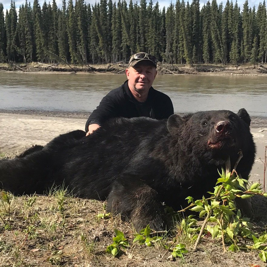 Alaska Guided Spring Grizzly Bear Hunting | Alaska Arctic Adventures