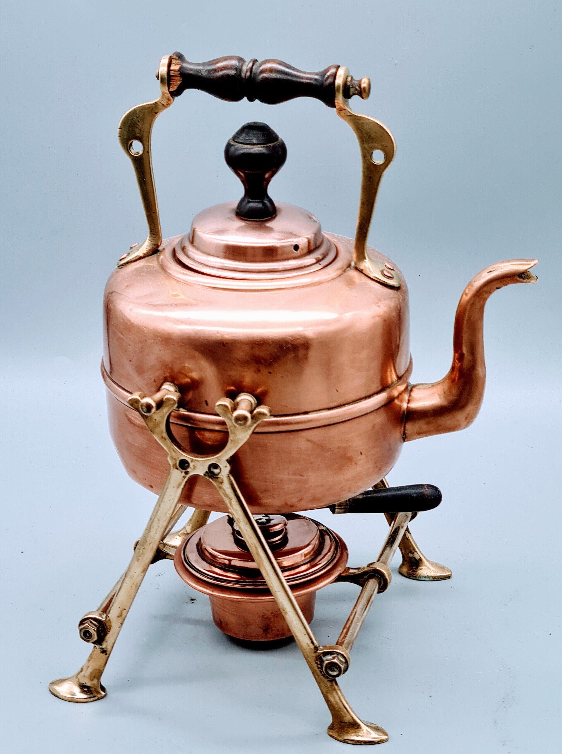 Home | Sell Your Antiques - Free Antique Valuation West Sussex