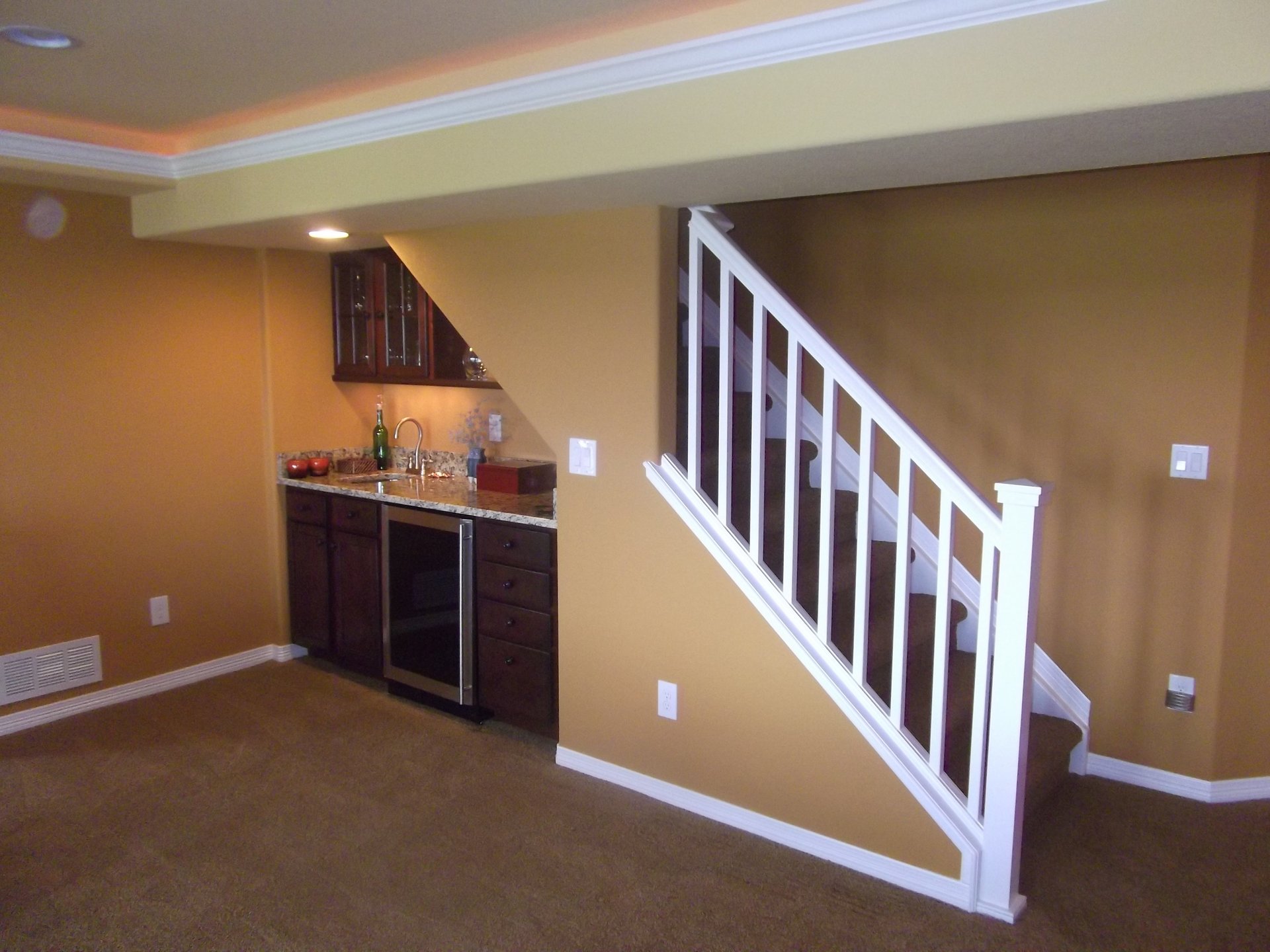Wet Bars & Kitchenettes | Basement Finishing Colorado | Littleton & Parker
