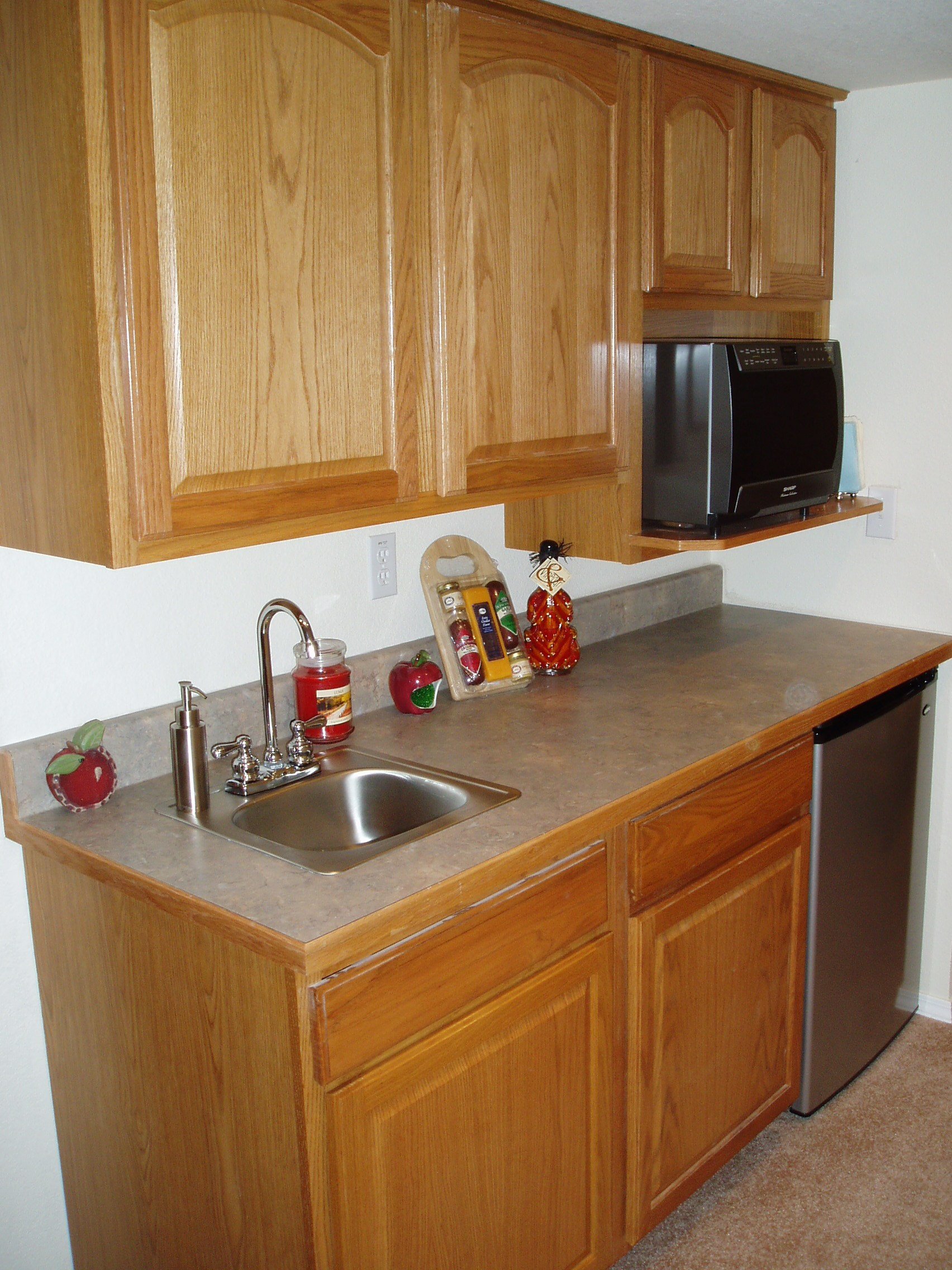 Wet Bars & Kitchenettes | Basement Finishing Colorado | Littleton & Parker