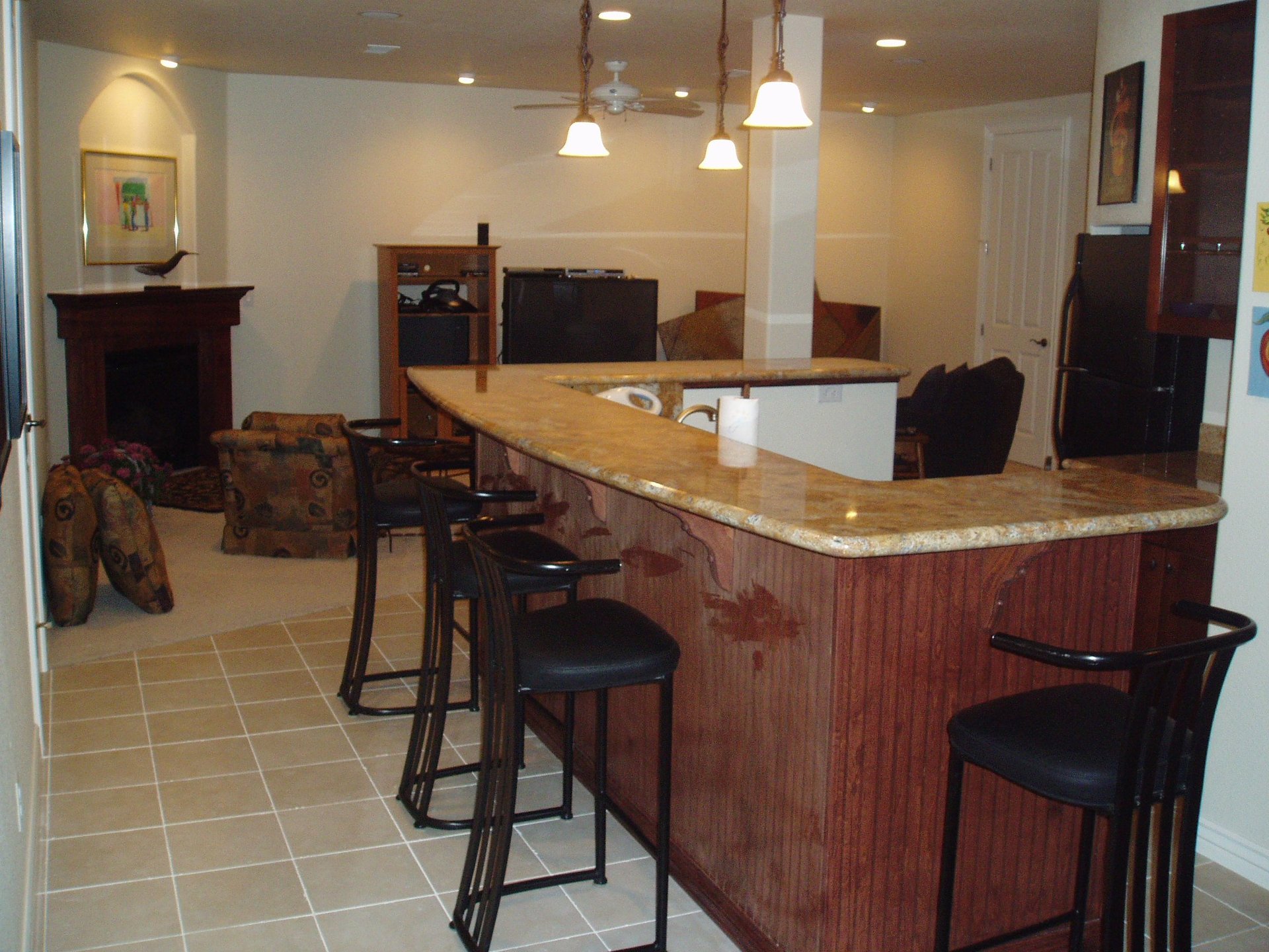 Wet Bars & Kitchenettes | Basement Finishing Colorado | Littleton & Parker
