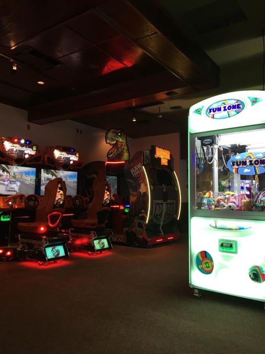 Arcade & Pool Tables | Players & Spectators | Spokane Valley Game Center