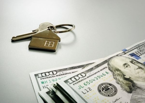 The Difference Between Pet Deposits, Pet Fees and Pet Rent