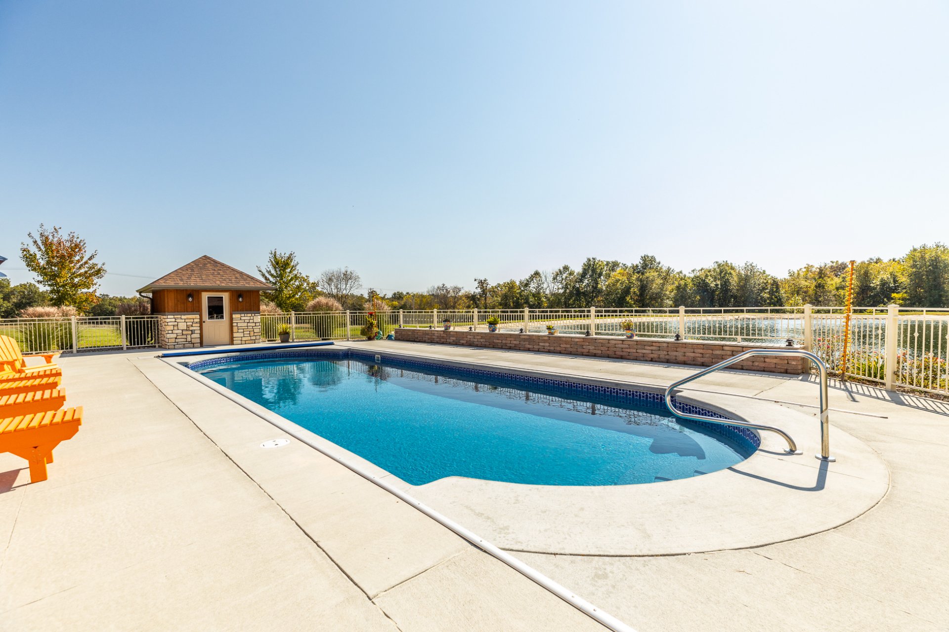 Fiberglass Pools in Mid-Missouri | Columbia Pool & Spa | Inground Pool