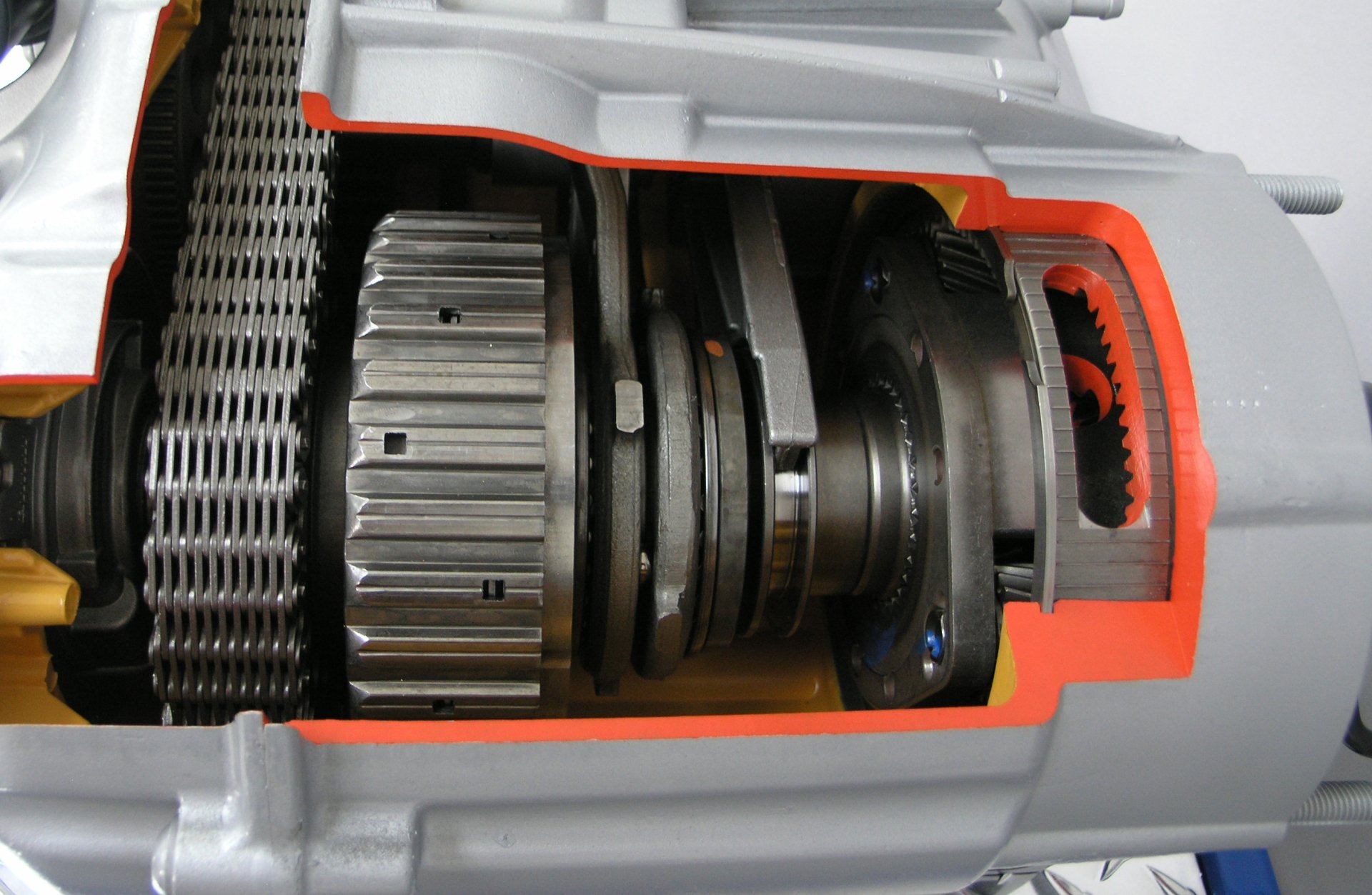 Transfer Case Cutaway | ATech Training, Inc.