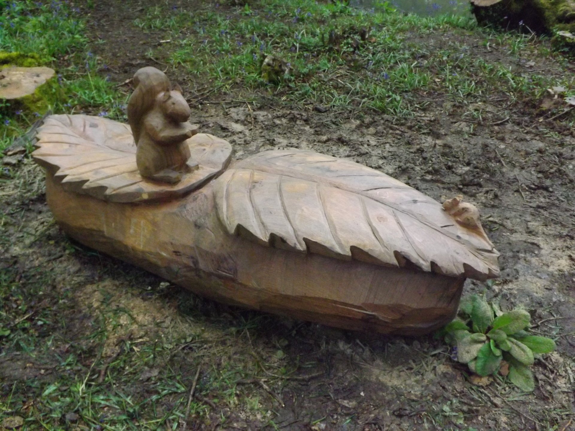 Outdoor benches and tree sculptures, Peter Leadbeater