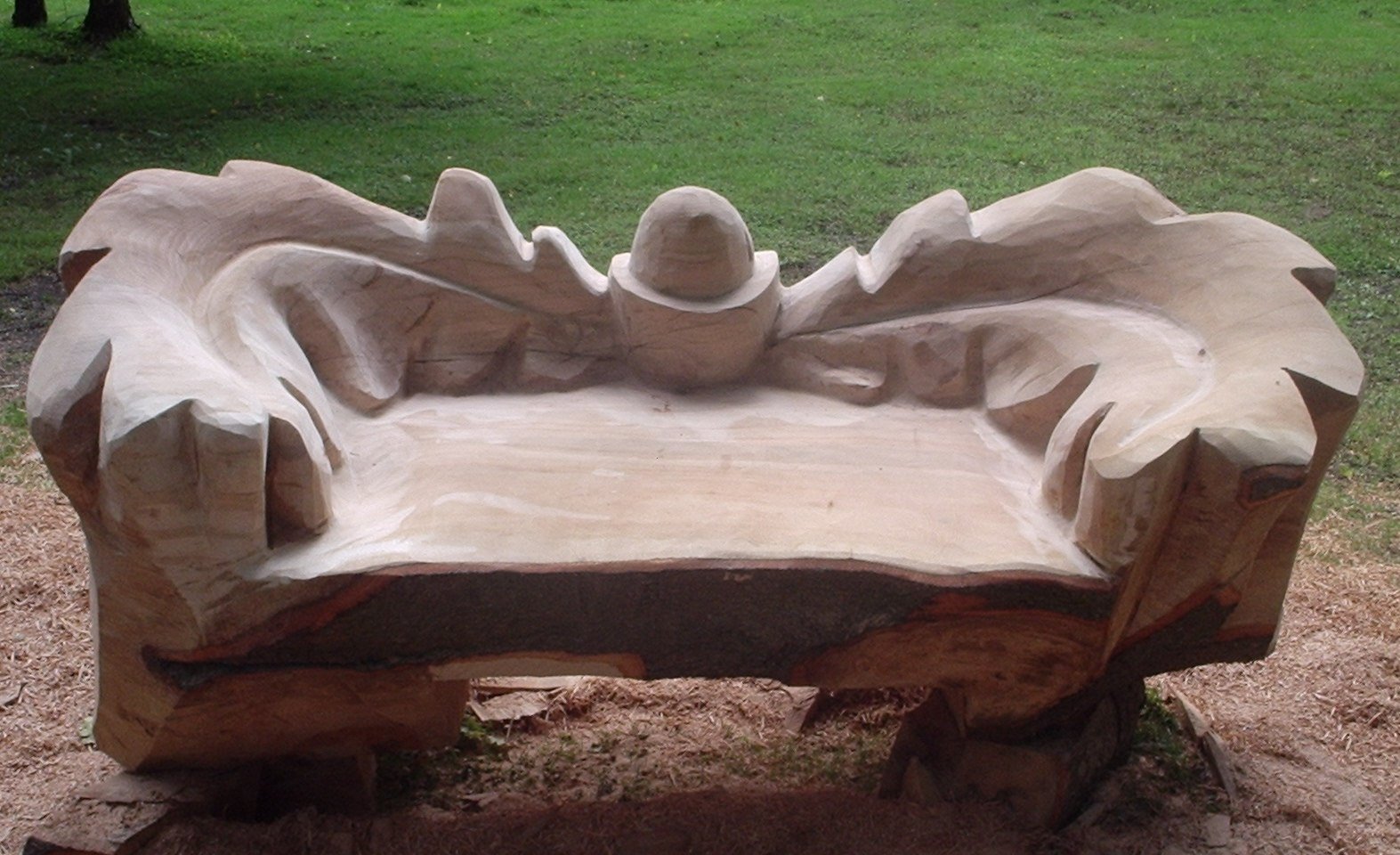 Outdoor benches and tree sculptures, Peter Leadbeater