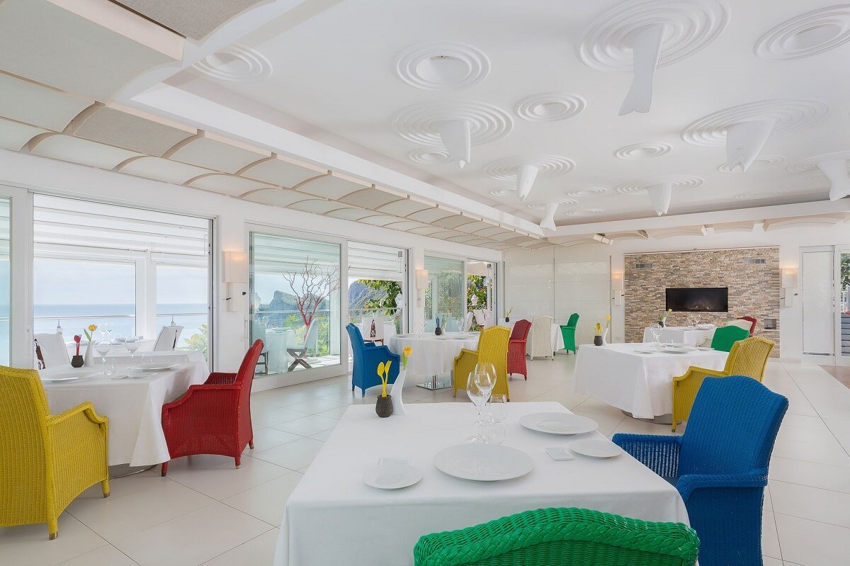 Heavenly Yacht Adventure: Quattro Passi | Yachting and Co