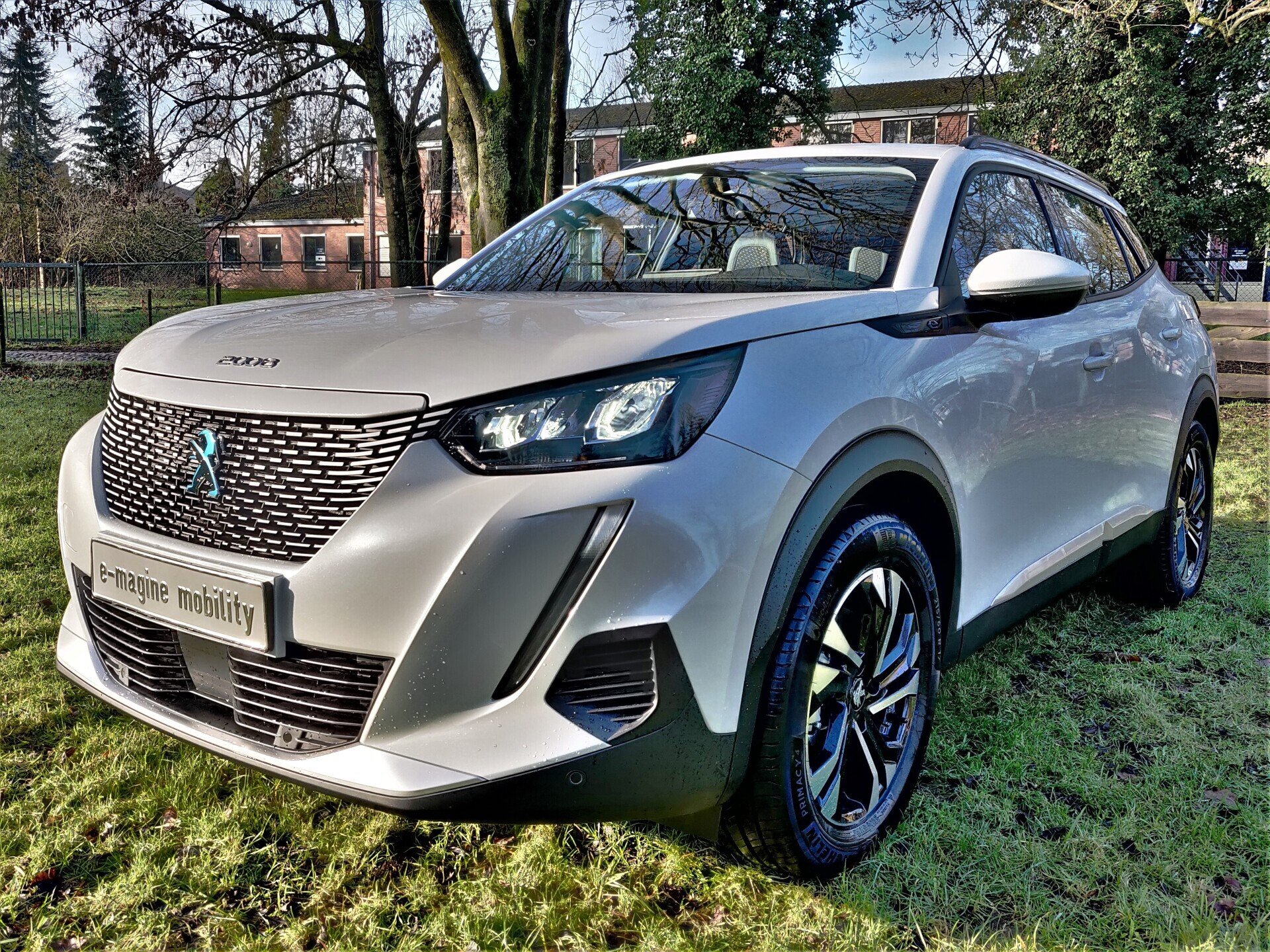 Peugeot e-2008 Allure
