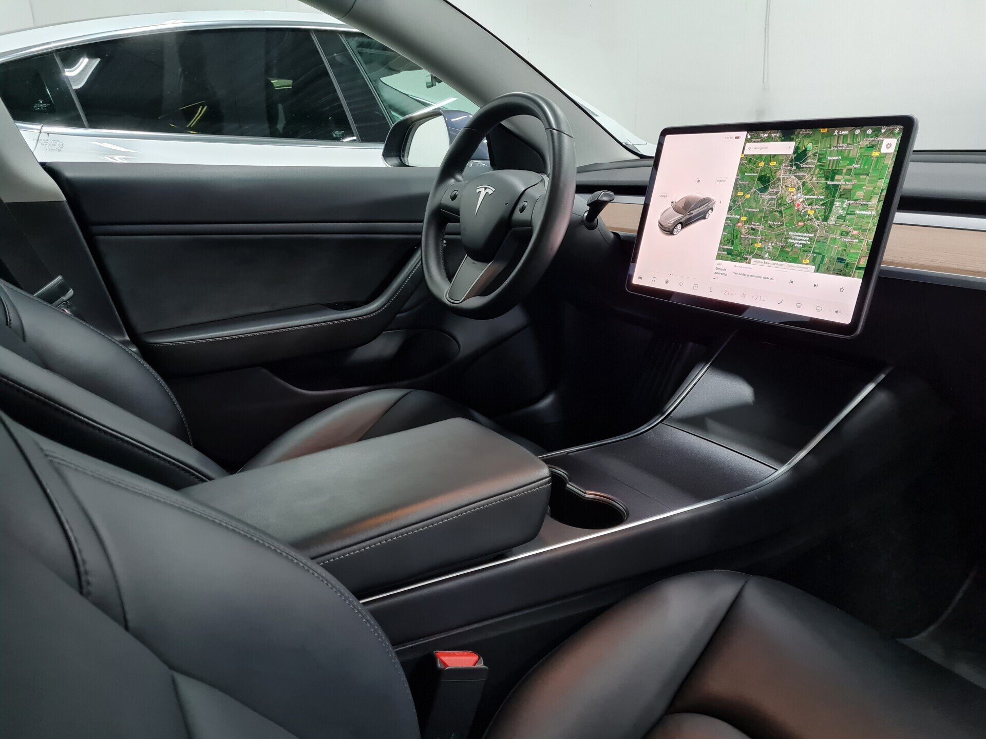 Tesla Model 3 Long Range Dual Motor AWD Midnight Silver