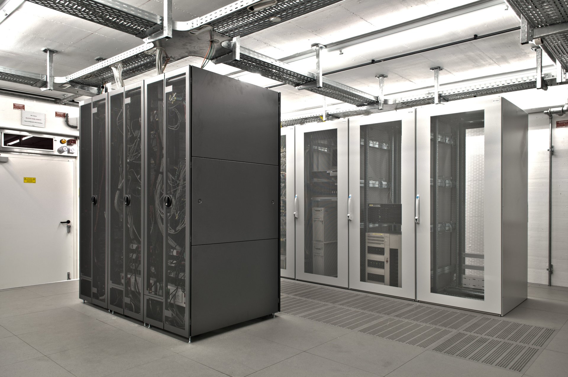 Your trusted data center infrastructure contractor