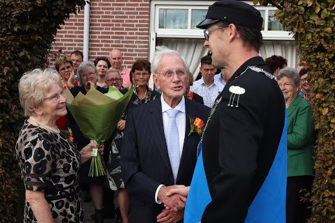 over ons