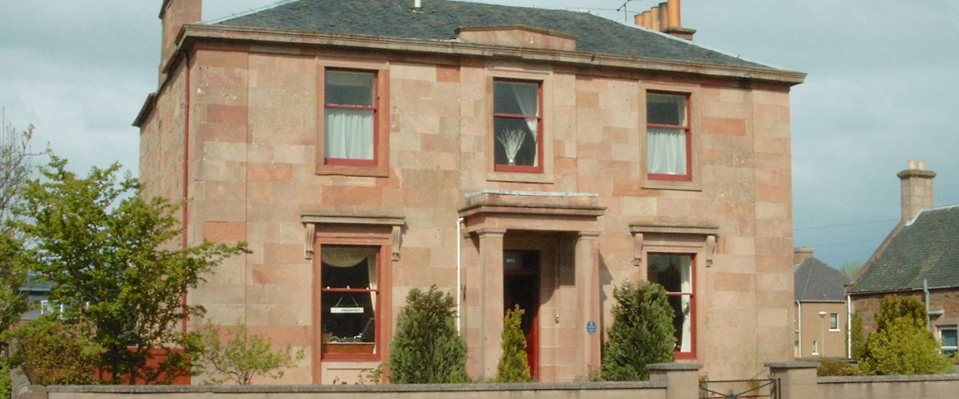 Pine Guest House, bed and breakfast in Inverness