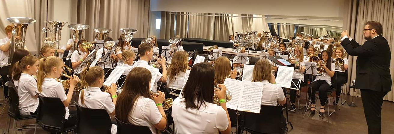 Tysnes skulekorps har investert i nye instrument i 2019/2020