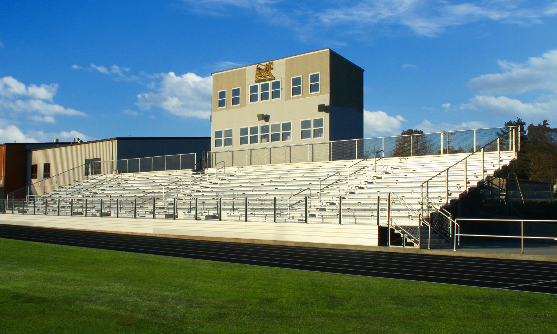 Hanson Sports - Angle Frame