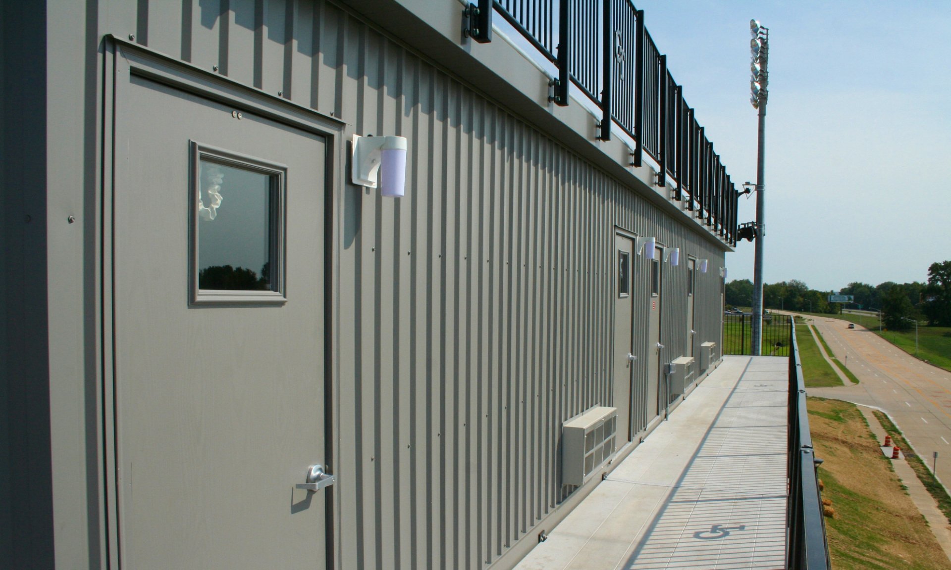 Hanson Sports - Press Boxes