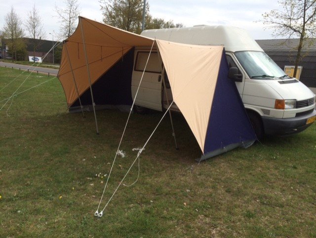 Atomatent, katoenen piramidetenten, luifels en verandazeilen