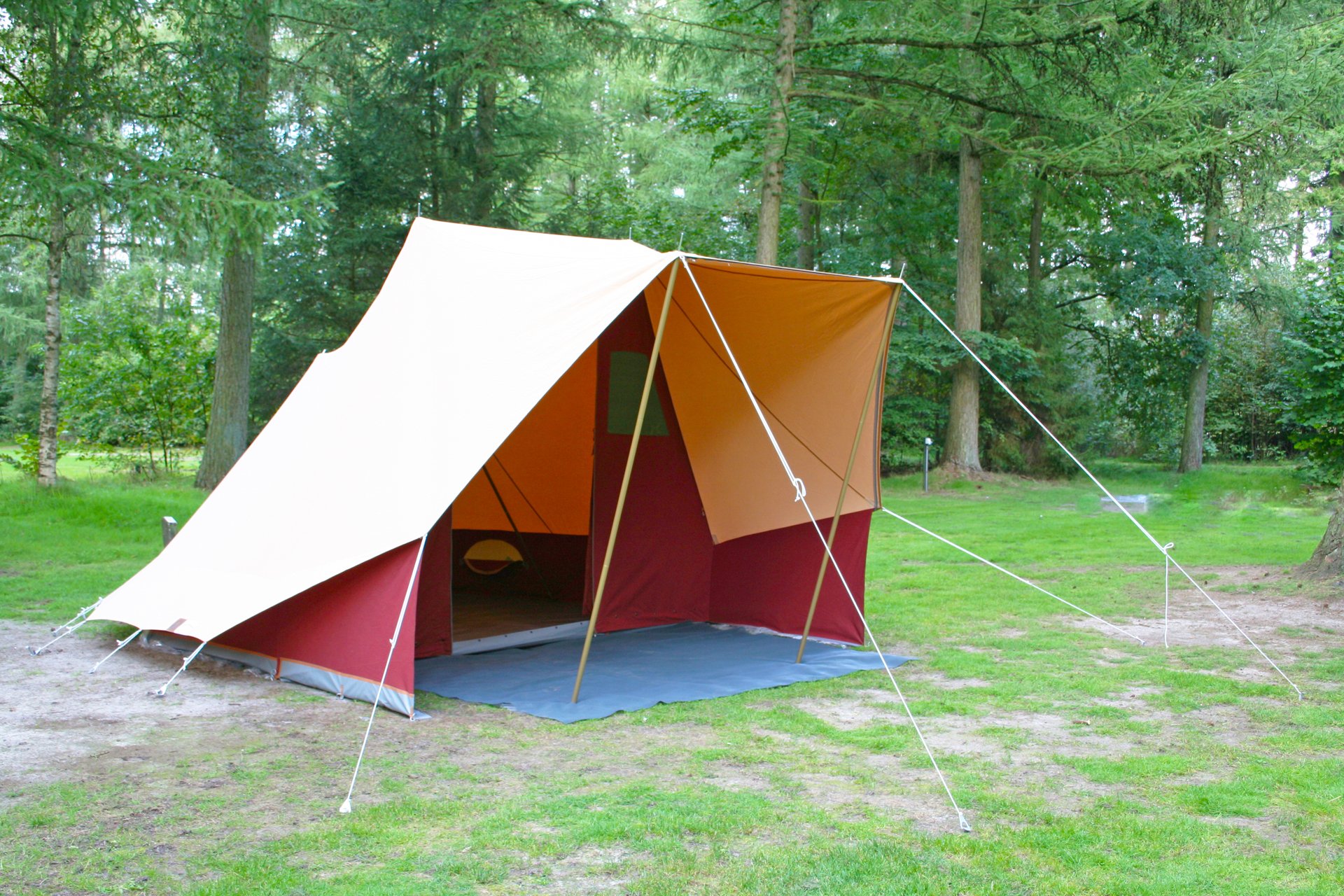 Atomatent, katoenen piramidetenten, luifels en verandazeilen