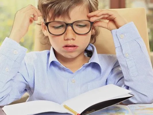 READING EYE MOVEMENT SKILLS.