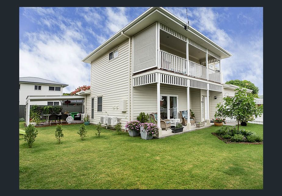 Elegant Coastal Hampton Style Homes by Seapointe Homes | Brisbane ...