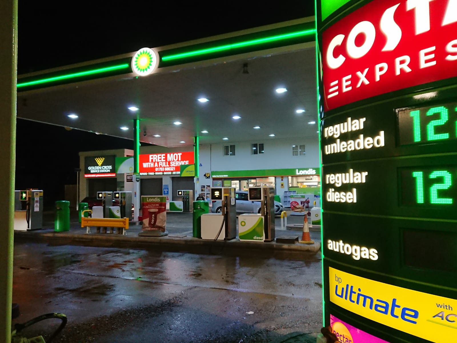 Contact Colnbrook - Slough | Golden Cross Service Station