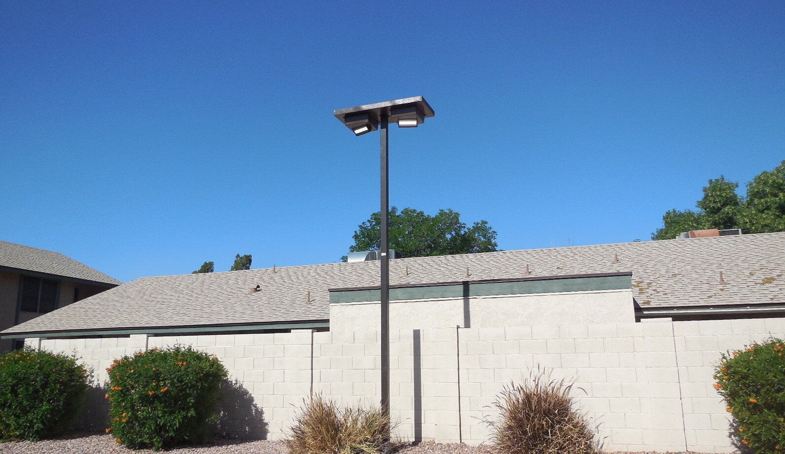 SolarKing, Inc | Sentinel Lighting System | Solar Parking Lot and ...