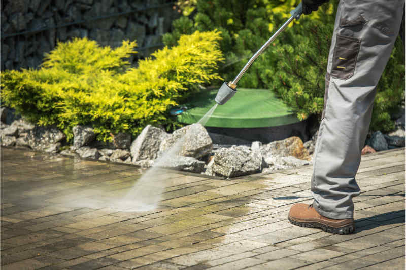 Pressure Washing Driveways And Sidewalks In Albuquerque