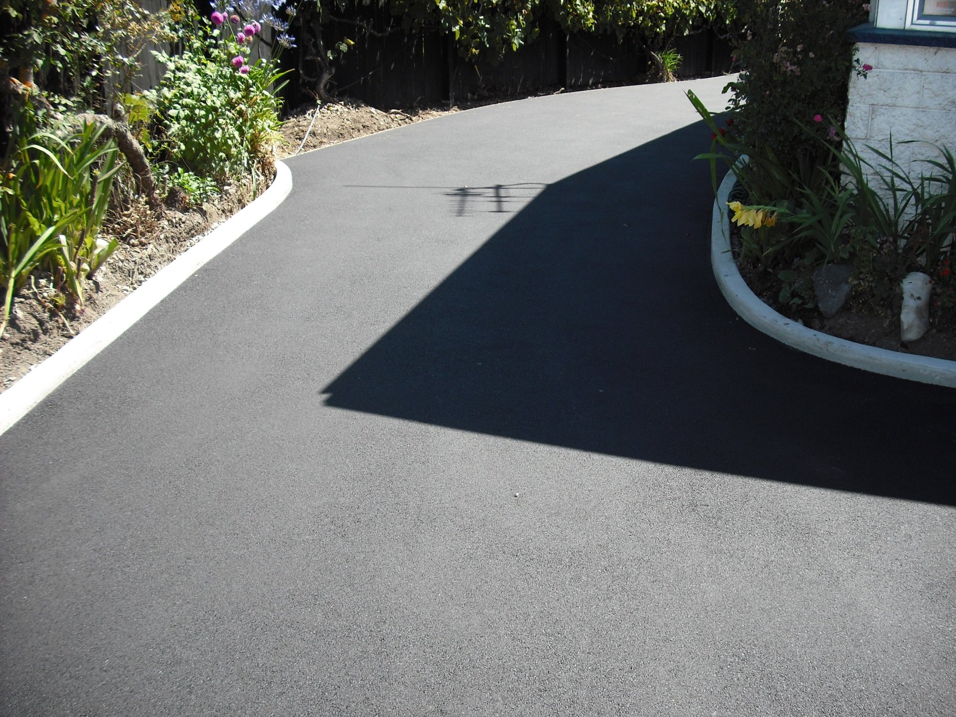 Asphalt Driveways - Christchurch | Smith & Smith Contracting
