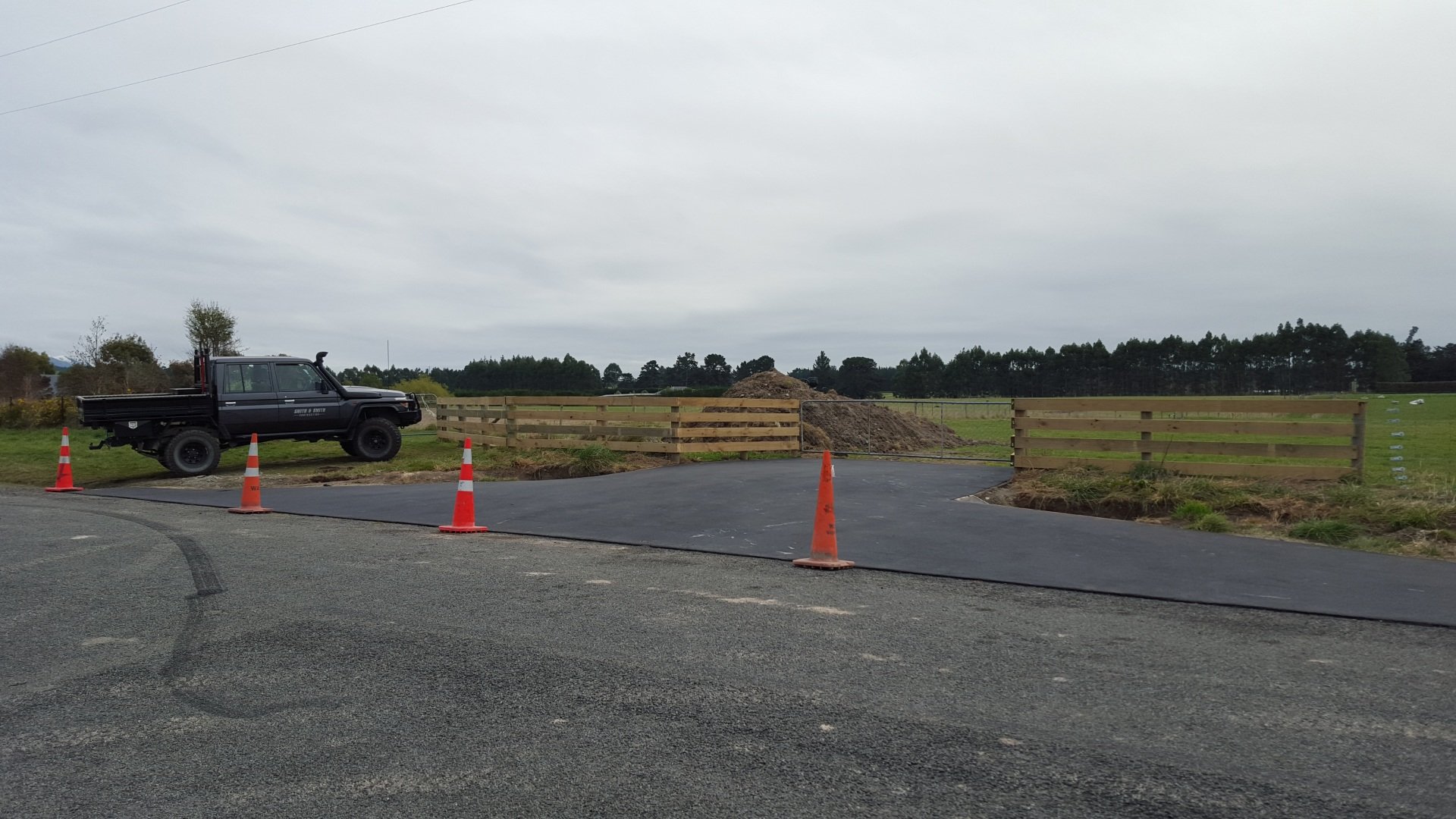 Asphalt Driveways - Christchurch | Smith & Smith Contracting