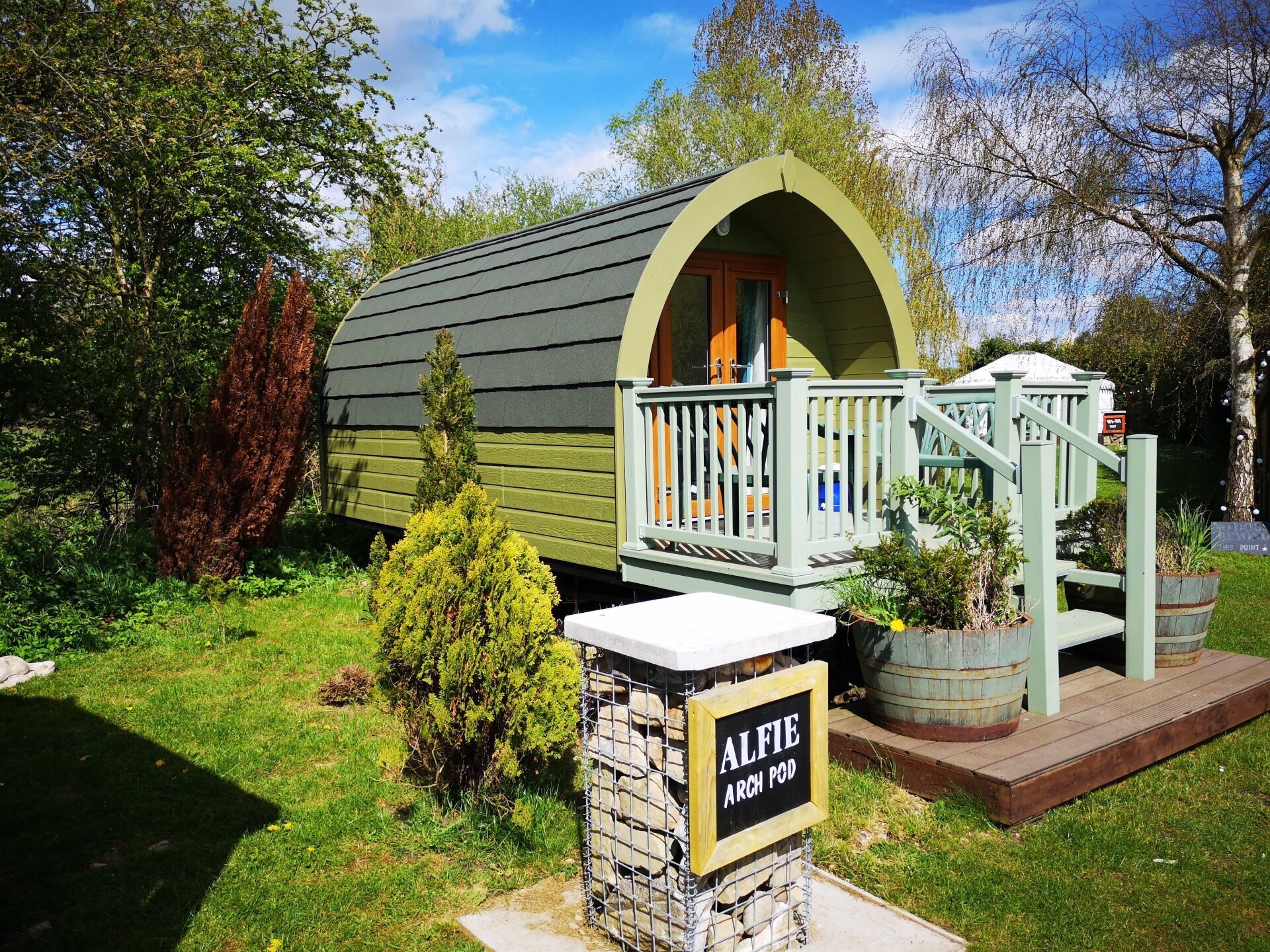 Ensuite Glamping Pods | Three Horseshoes, Louth, Lincolnshire Wolds