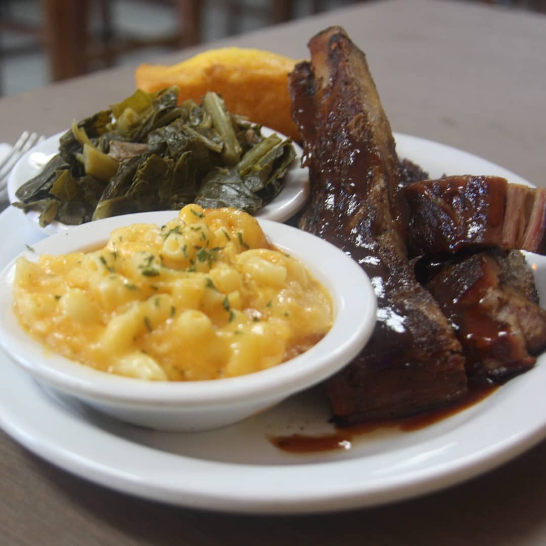 Mr. Pig's Smokehouse and Barbecue | Atlanta GA