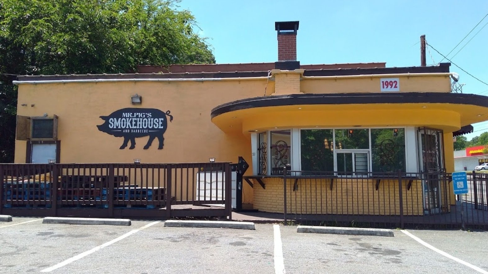 Mr. Pig's Smokehouse and Barbecue | Atlanta GA