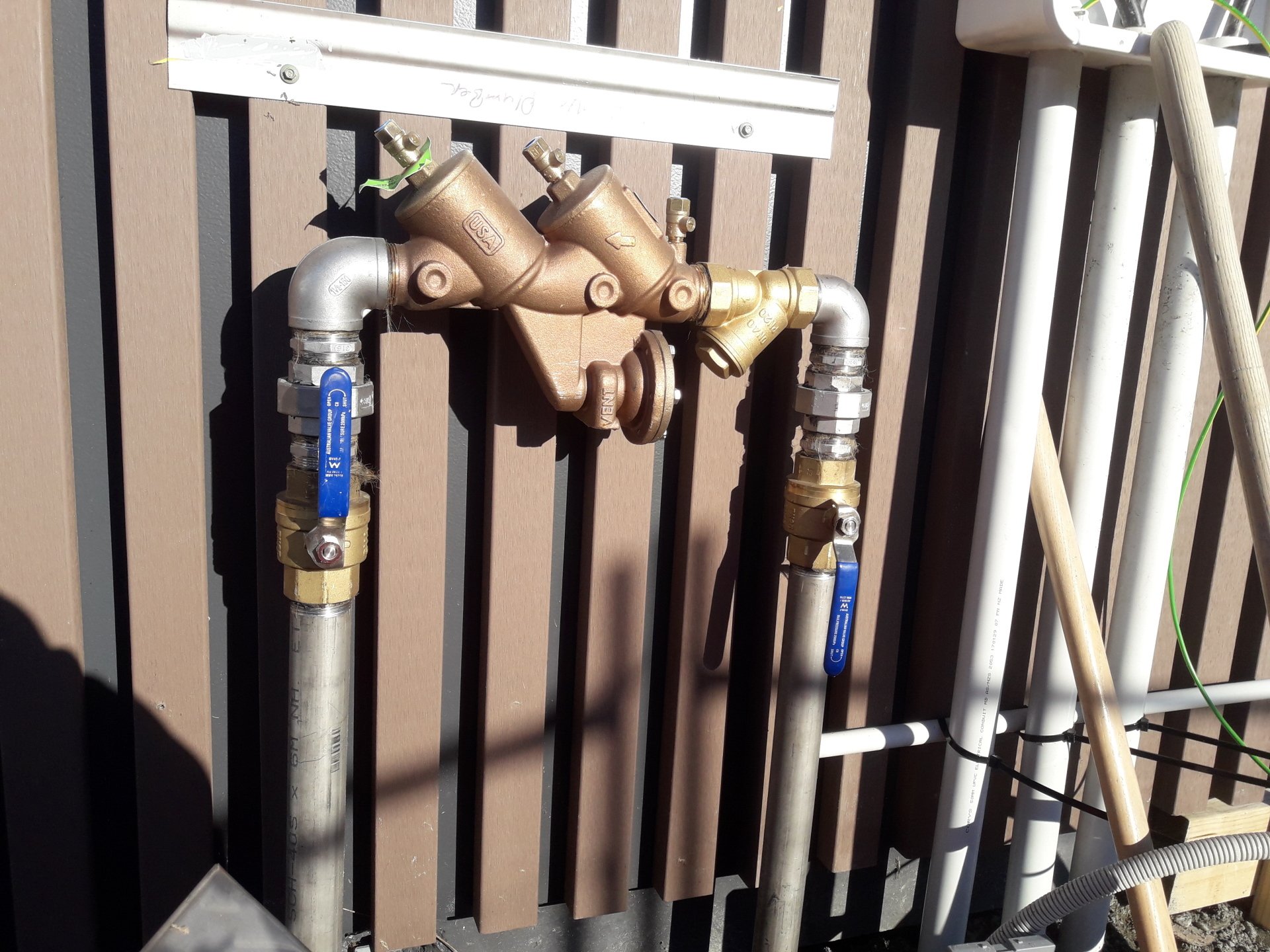 Paul Tha Plumber, West Coast plumbing, gasfitting, drainlaying and Heating