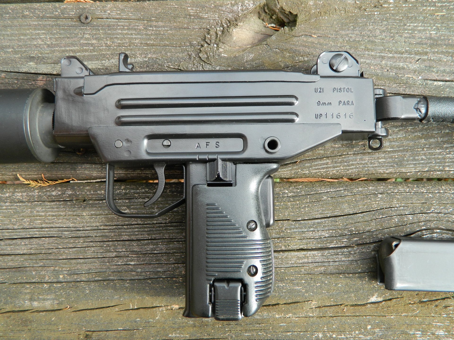 Micro Uzi Machine Pistol with S.C.R.C. Suppresser SOLD
