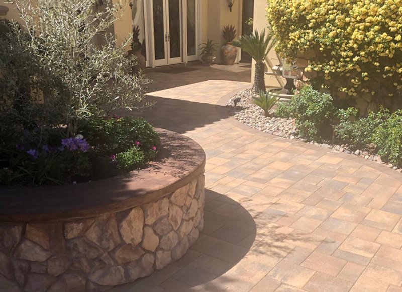 Retaining Walls l Las Vegas, NV l Brazilian Pavers