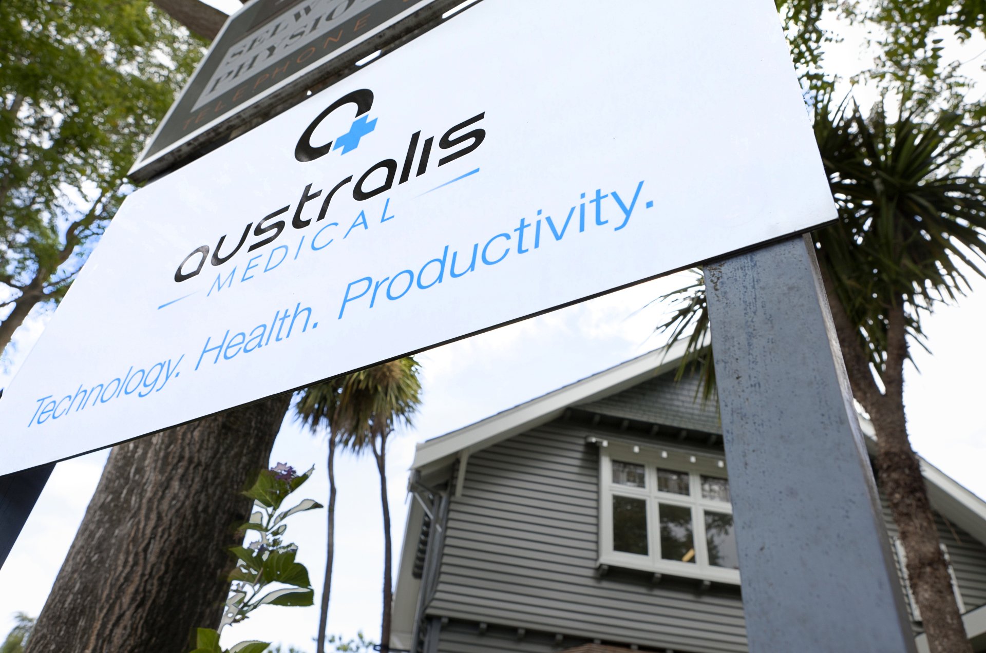 Our Team⼁Australis Specialist Pain Clinic⼁Pain Management Services ...