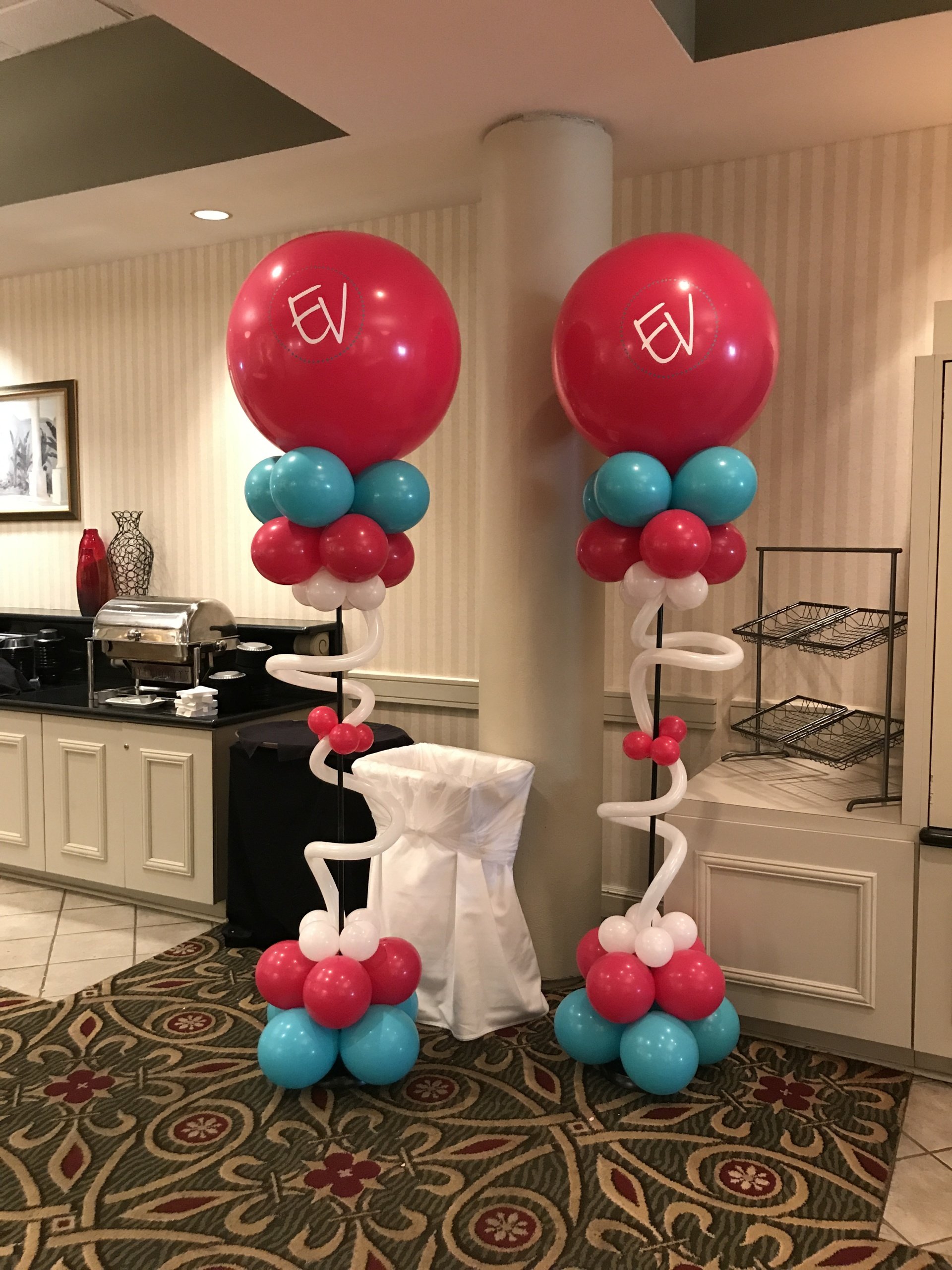Balloon Décor & Arches | Party Divas Fayetteville