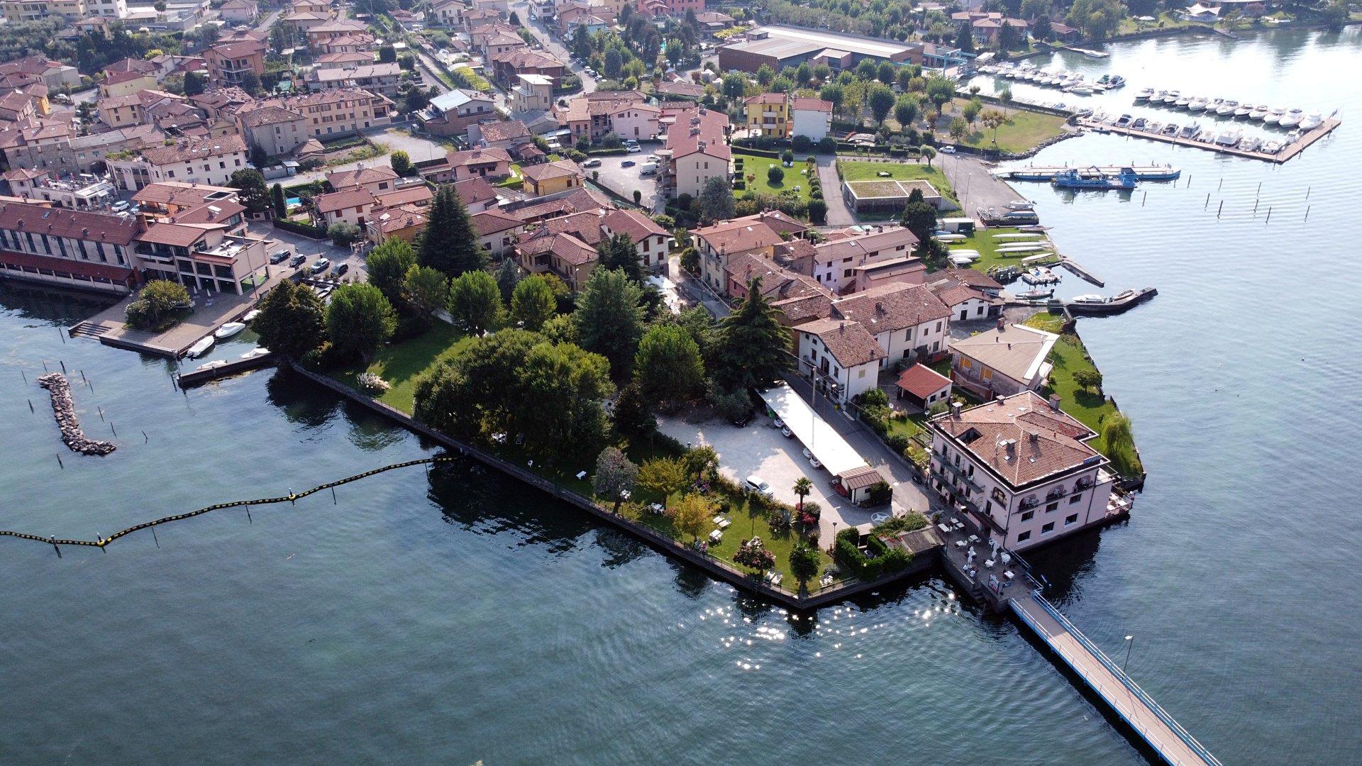 Hotel ristorante sulle rive del Lago d'Iseo - Clusane d'Iseo - Iseo ...