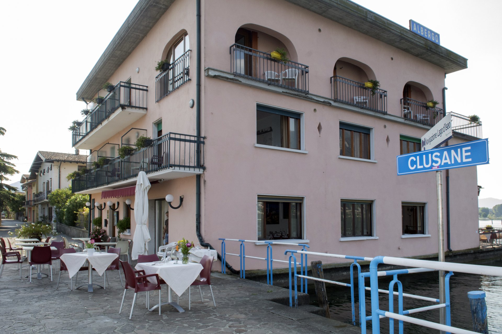 Albergo ristorante sul lago | Clusane d'Iseo | Iseo | Punta dell'Est