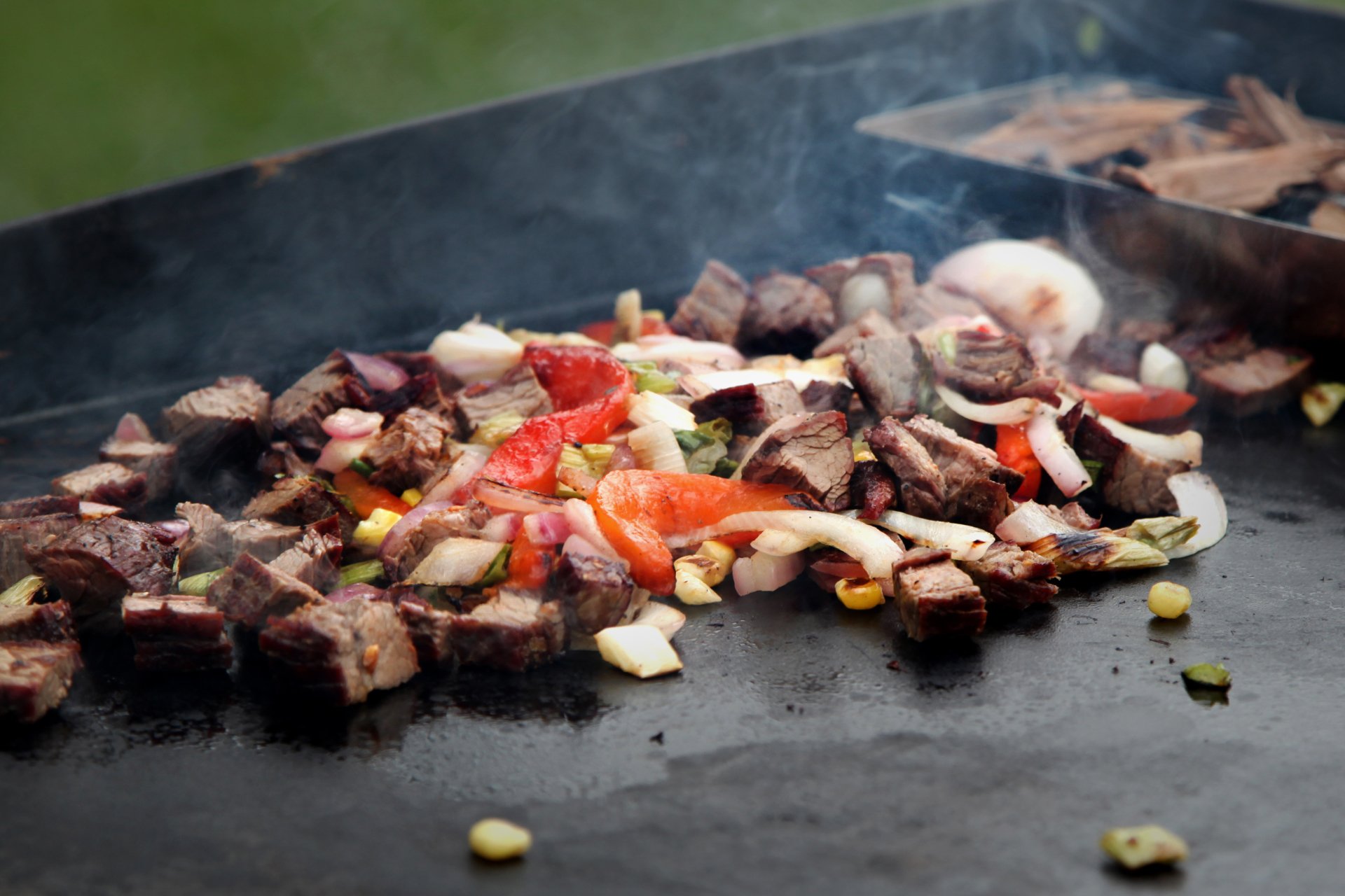 Western Premium BBQ Products Made from Real Wood For the Best Flavor