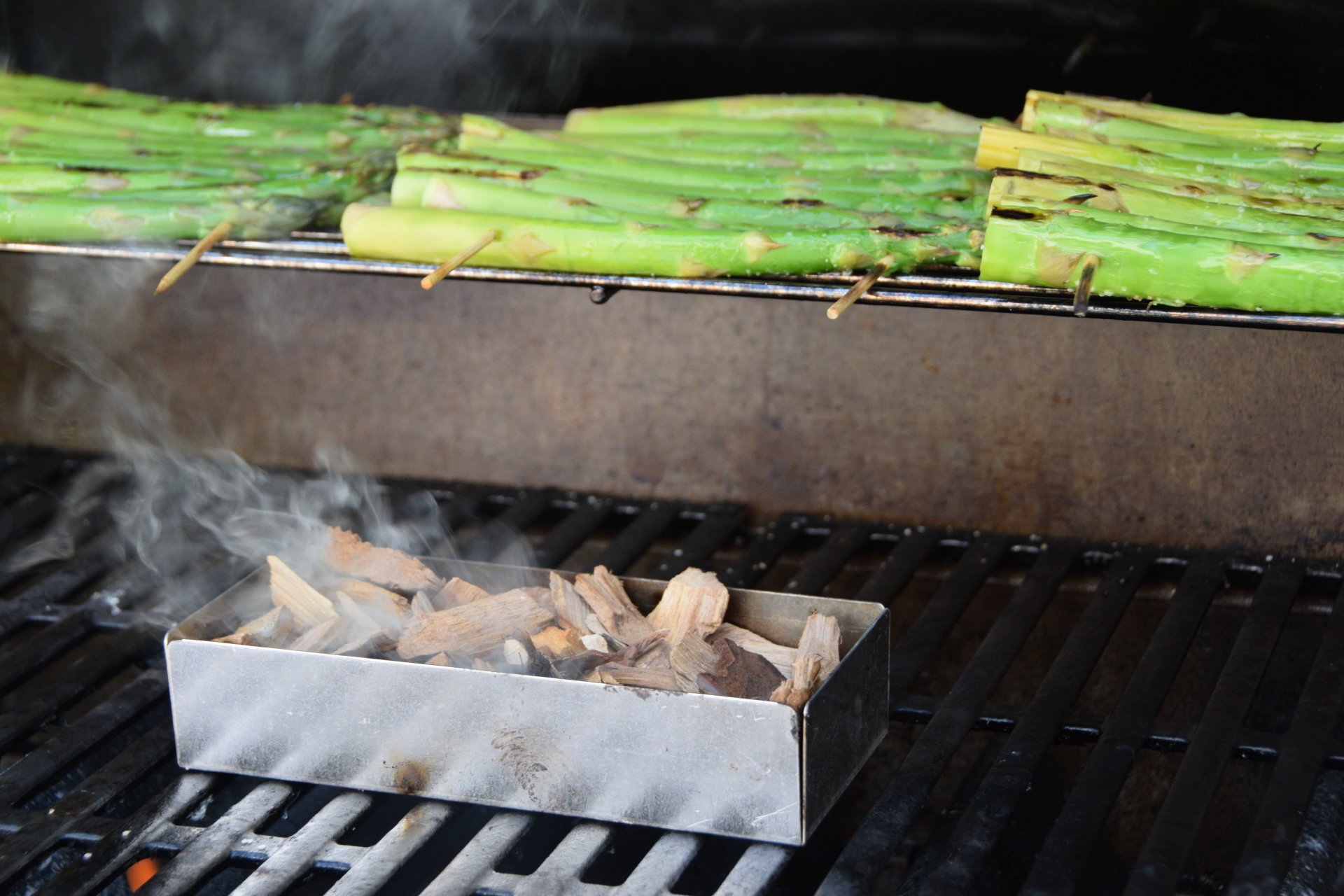 Grilled Asparagus Rafts Recipe | Western BBQ