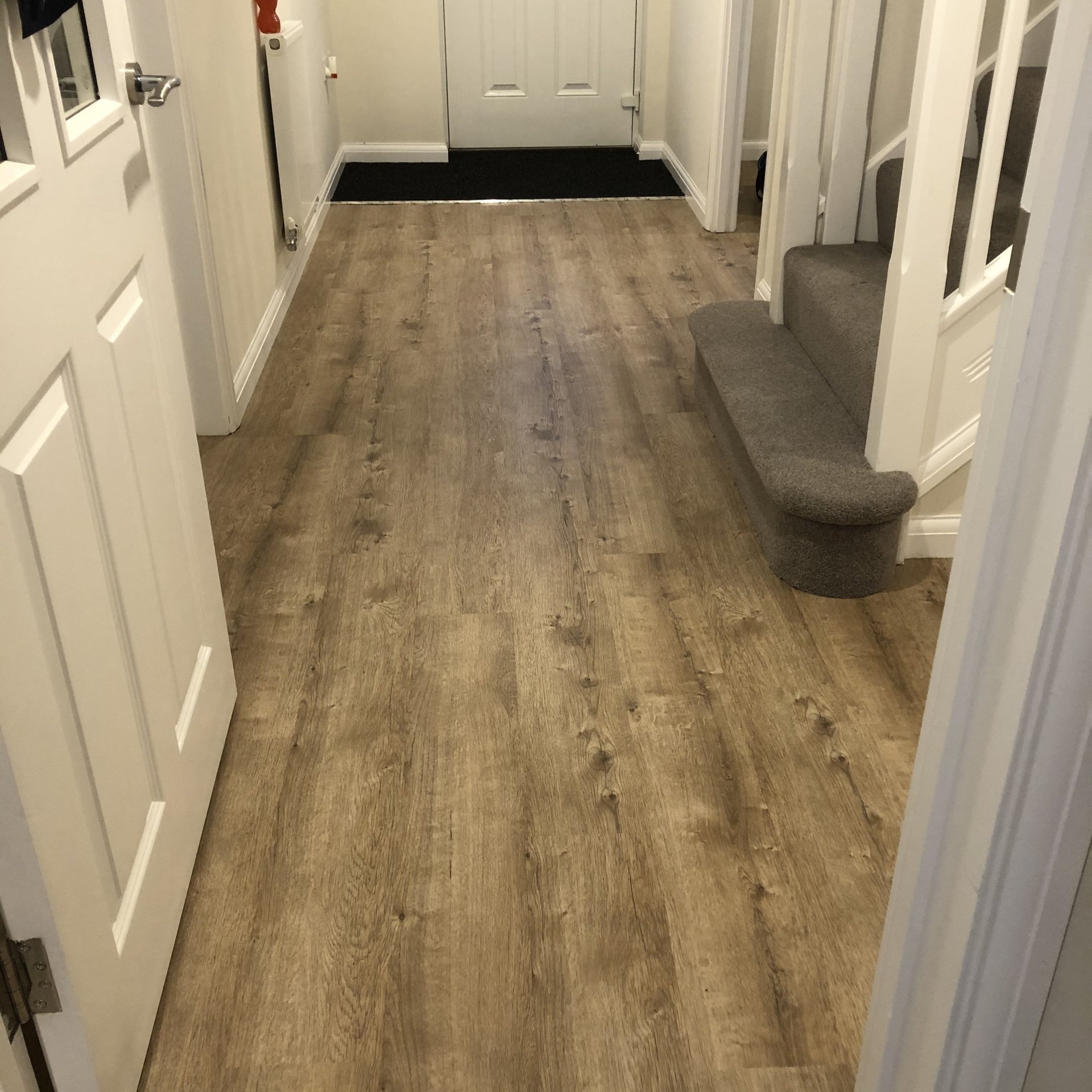 Stylish and Practical Hard Flooring Solution