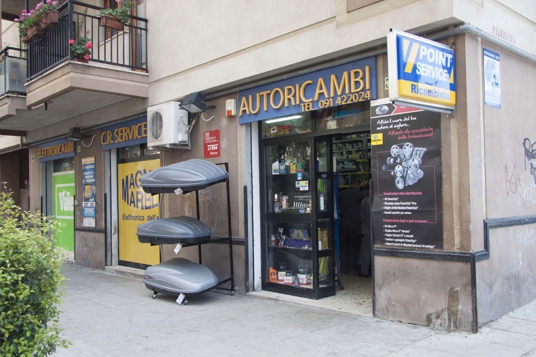 Articoli per auto | Palermo | C.R. Service Autoricambi