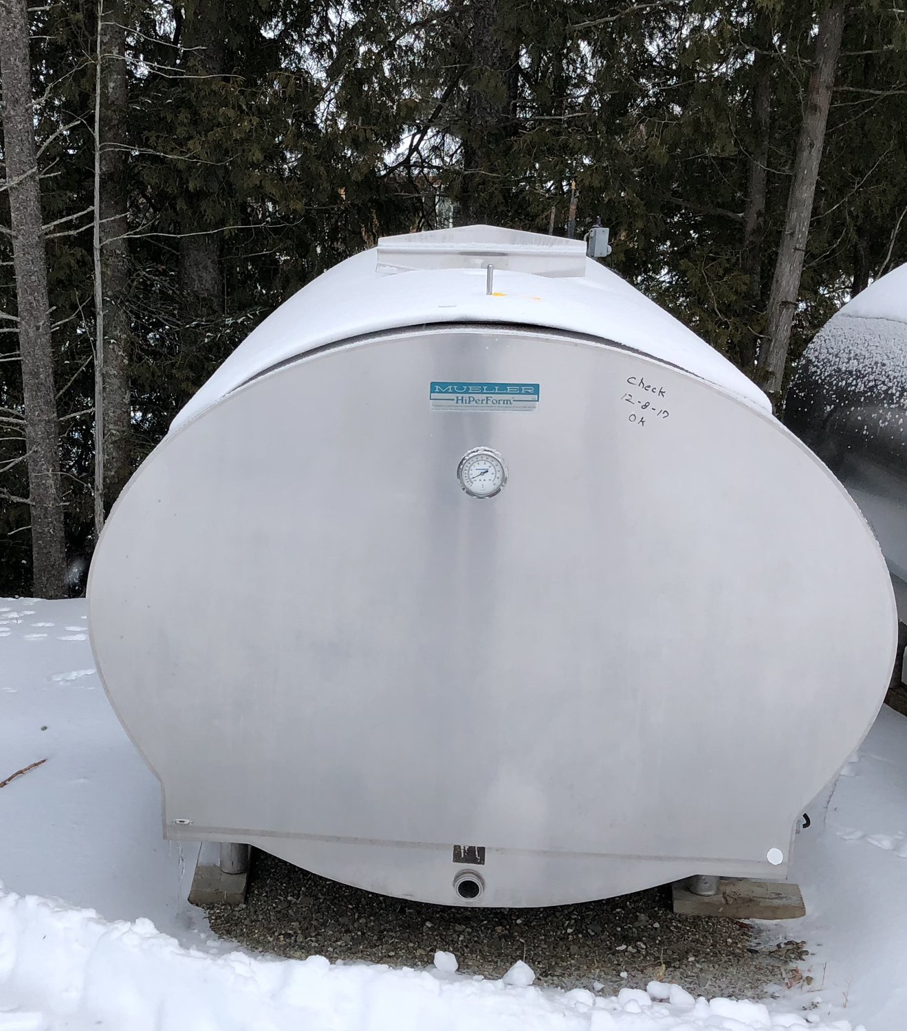 BULK MILK TANKS