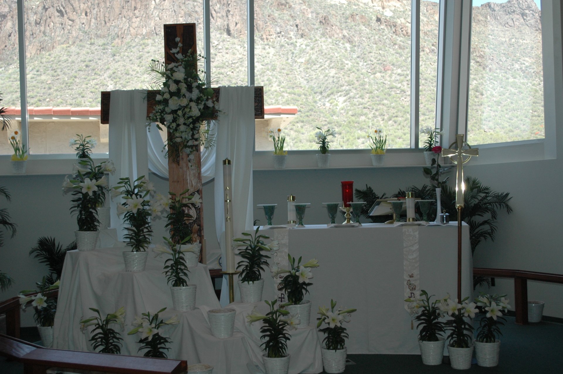 Mount Zion Lutheran Church - Sanctuary Cross