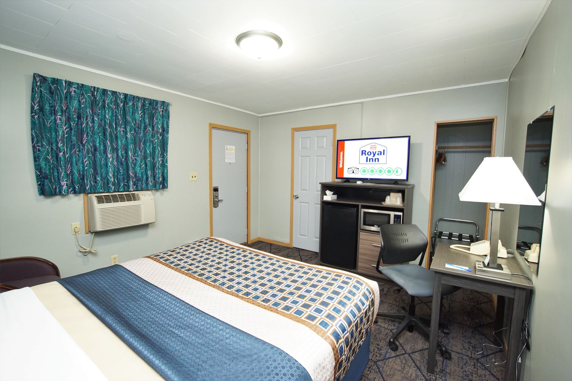 Gallery of our Award Winning Motel in Hudson, WI | Royal Inn - Hudson