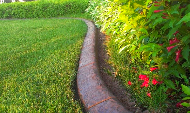 CurbScape: Residential Landscape Curbing | Fox Valley