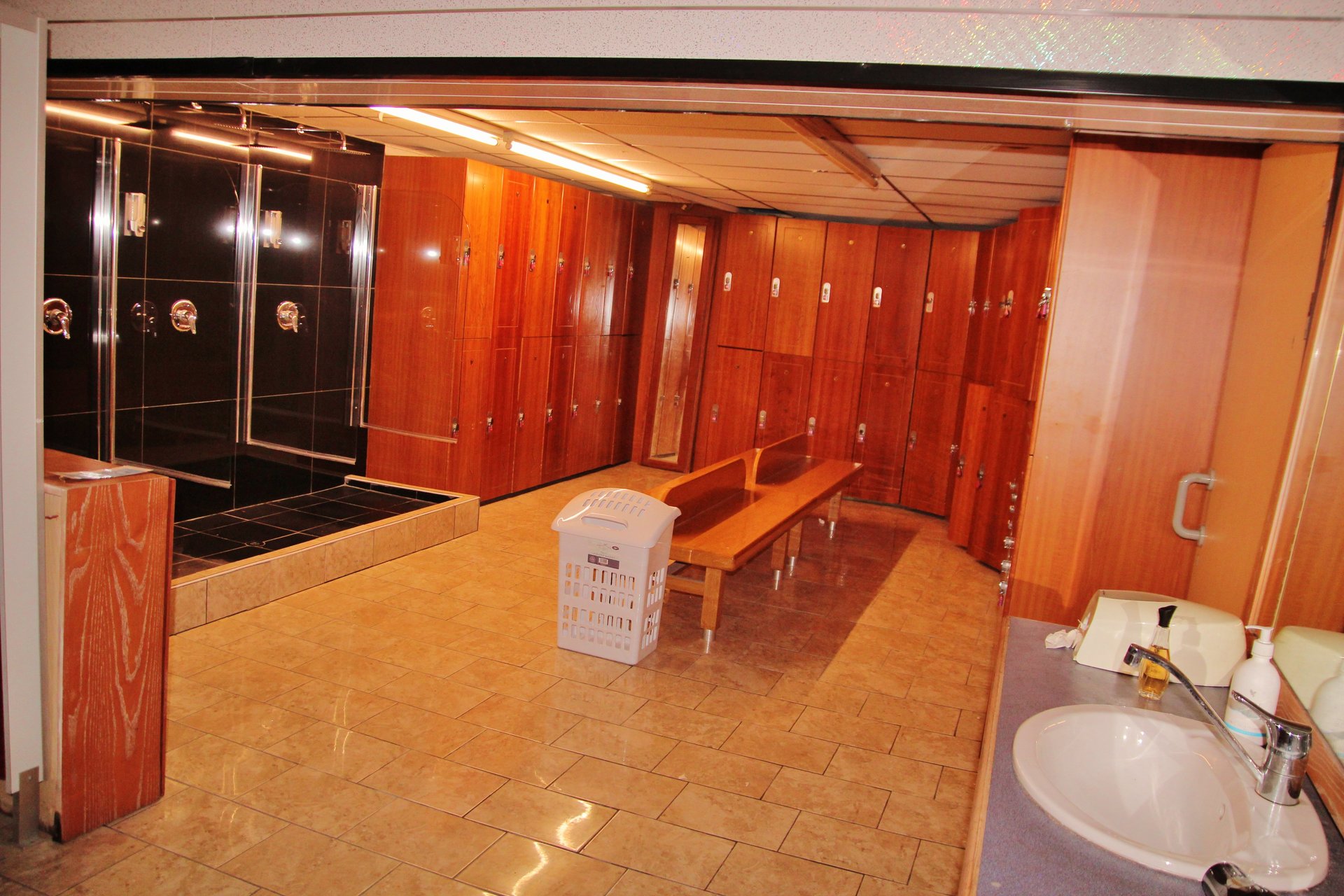 Pandora Swingers Club Armley Leeds